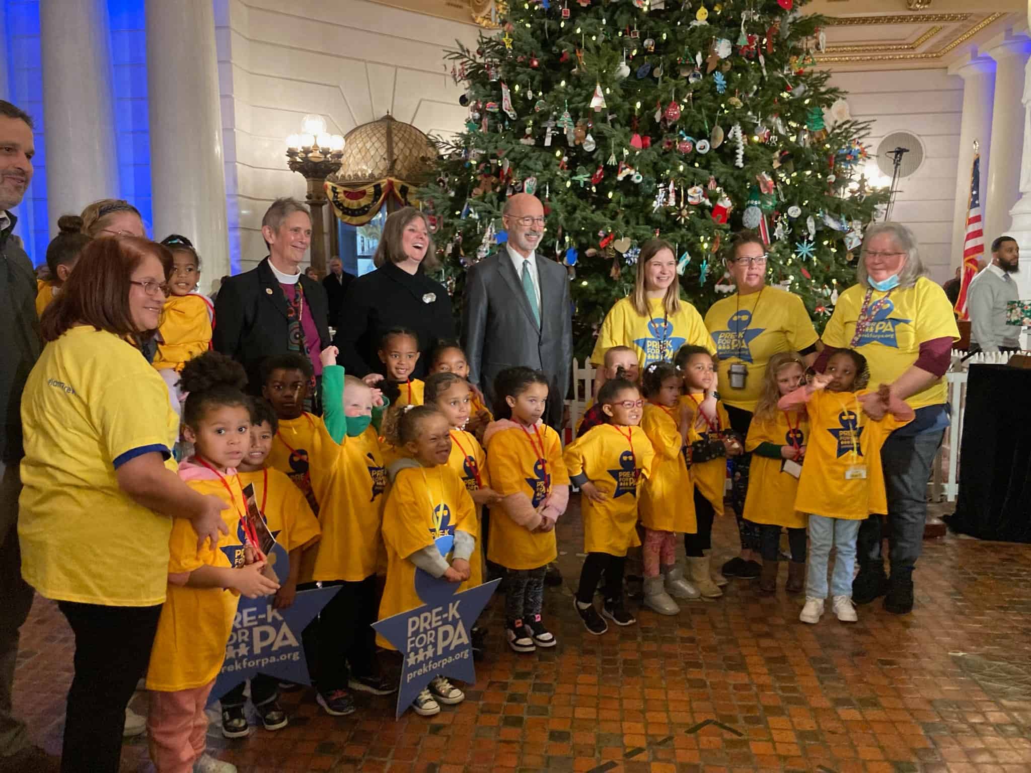 Pre-K Kids Join Governor Wolf, First Lady Frances Wolf at Tree-Lighting ...